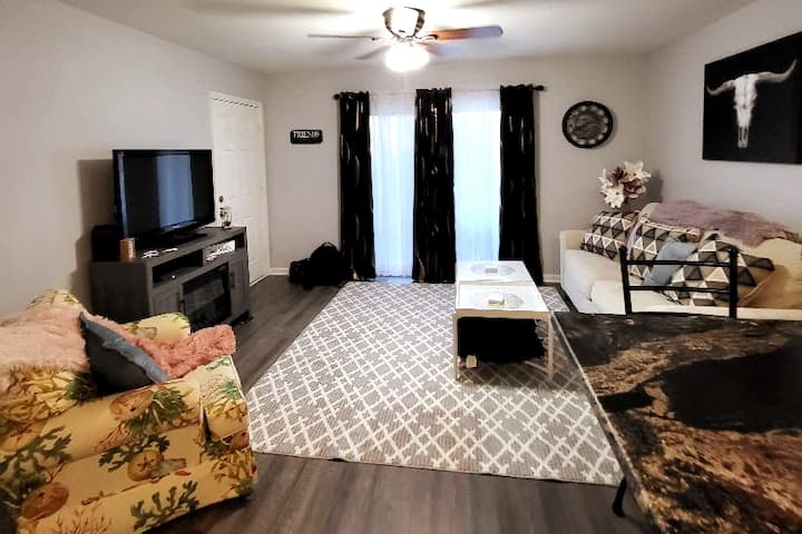 Very Clean, Cozy, Safe, Four Blocks To The Beach - Fenwick Island, DE