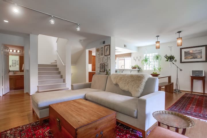 Lovely 2-bedroom Leucadia Beach Condo - Encinitas, CA