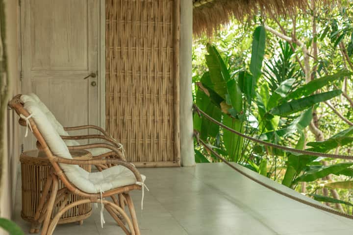 Eco Friendly House In The Jungle Of Nusa Penida - Bali