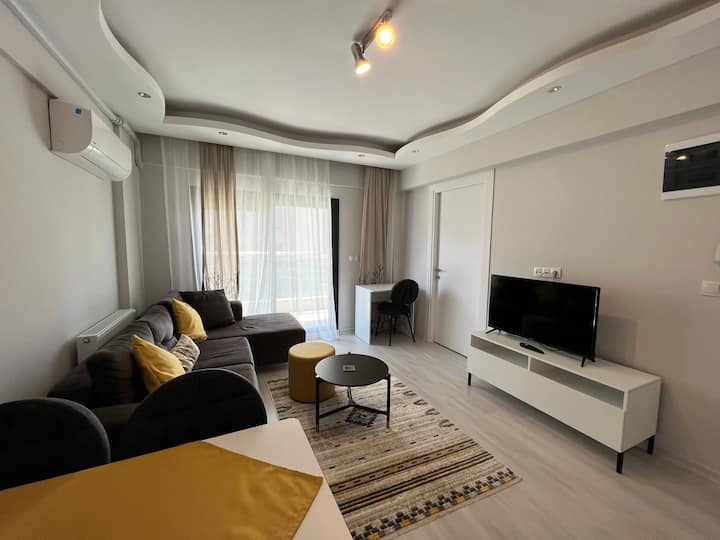 Safe Flat In Modern Location - Only For Long Term - Buca