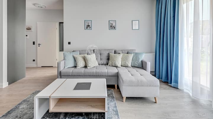 A Spacious Apartment With 1 Bedroom And Terrace - Gdańsk