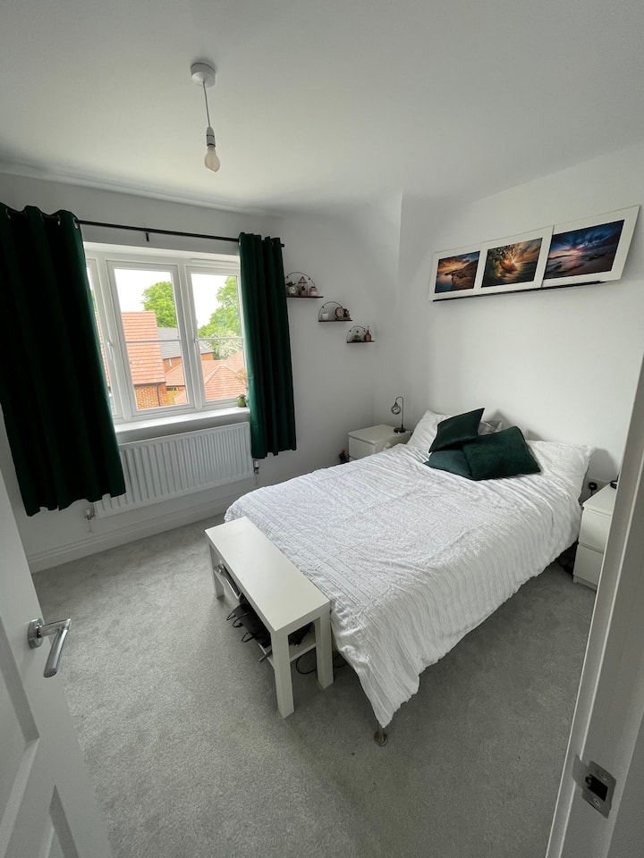 Lovely Double Room With Ensuite Near Town Centre - Marlow