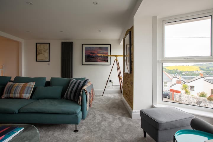 Falmouth Townhouse With Beautiful Panoramic Views - Falmouth