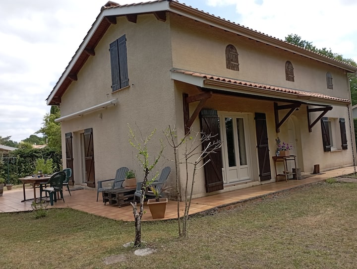 Logement Villa De Charme Location Estivale - Saint-Jean-d'Illac