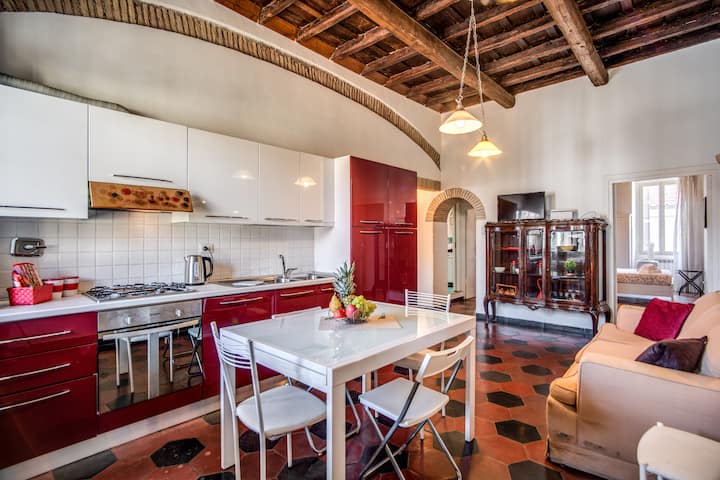 Spacious Apt In The Heart Of Ancient Trastevere - 로마