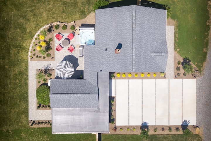 Private Views With Hot Tub And Fire Pit - Asheville, NC