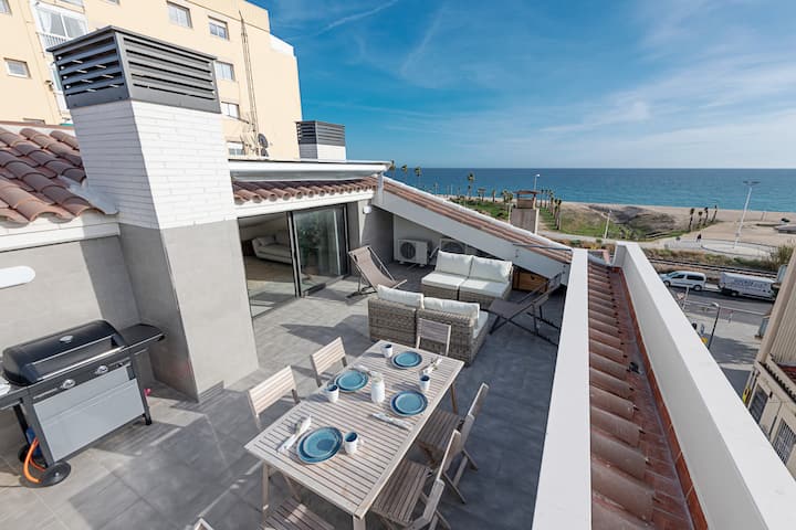 ★Luxurious & Bright ~ Rooftop Terrace ~ Sea Views☀ - Calella