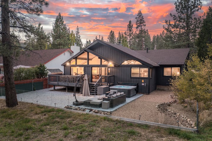 Great Location! Sprawling View Of Nature Preserve - Big Bear Lake, CA
