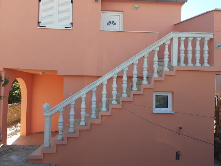B And B - An Apartment With Soul - Sebenico