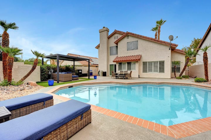 **Family Friendly Resort Style Retreat W/pool!!** - Henderson, NV
