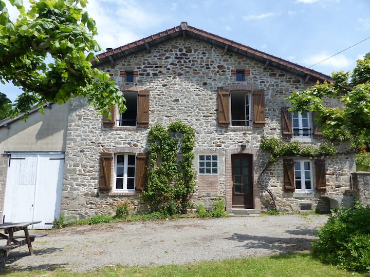 Ferme De La Chevêche, Gîte Des Monts D'ambazac - Puy du Fou