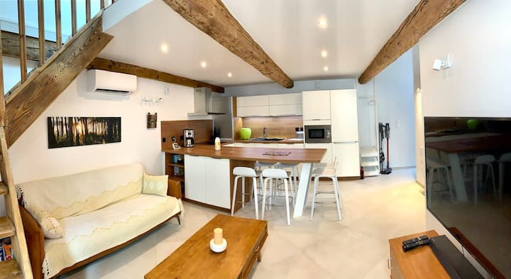 Duplex Rénové - Belles Prestations - Vieille Ville - Antibes