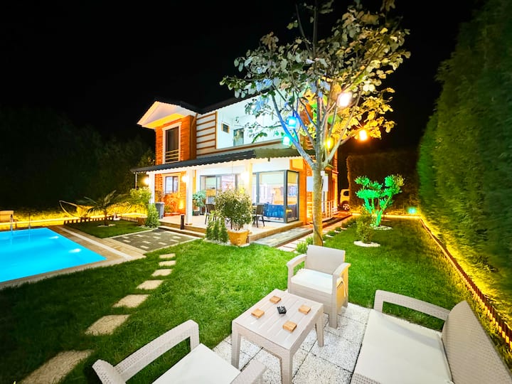 Liggo Garden Sapanca Muhafazakar Havuzlu Villa - Kocaeli