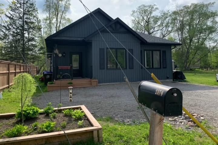 Beach Custom Bungalow “Mi Casa” - Barrie