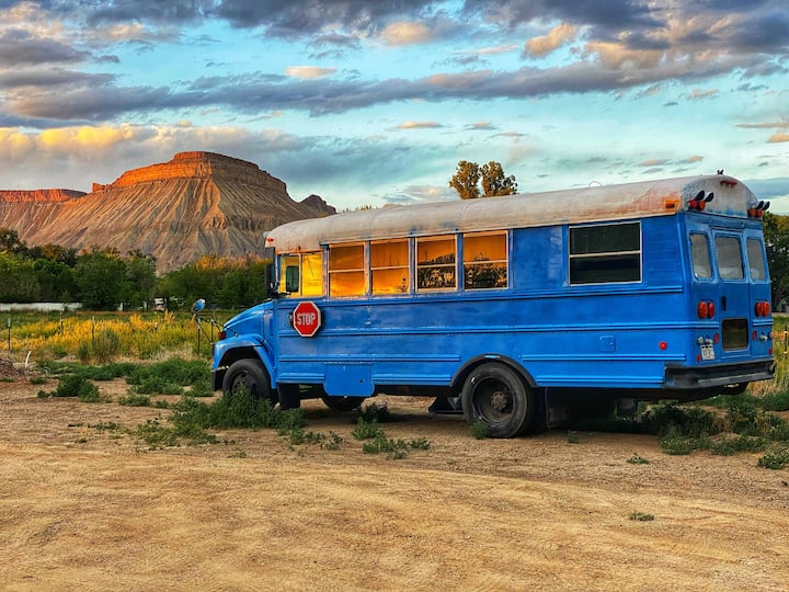 Thomas The Fun Bus! Hike, Bike, And Wine. - Palisade