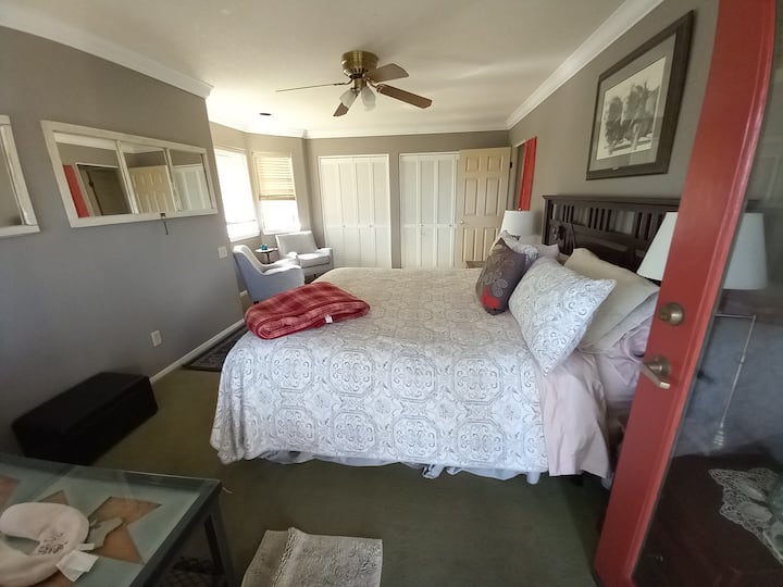Quiet, 3 Bdrm, 1 Bath, Patio & Pool, Tesla Charge. - Auburn, CA