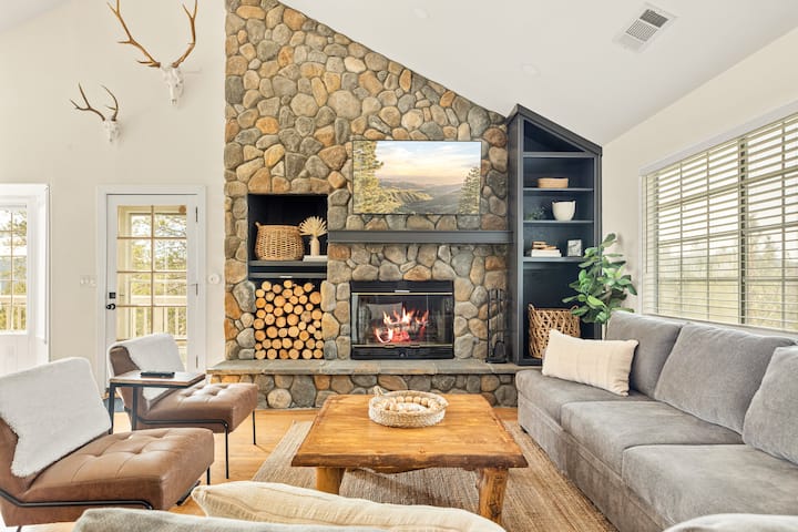 The *Lake View* Cabin — Quiet Family Escape - Lake Arrowhead, CA