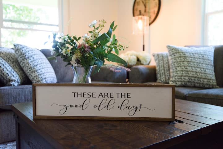 Midtown Coeur D'alene 2 Bedroom Retro Charmer - Coeur d'Alene, ID