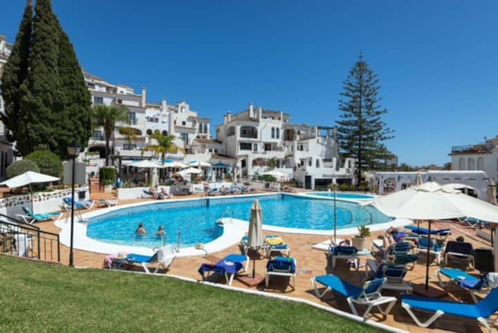 Lovely 1 Bedroom Condo With Pool - Benalmádena
