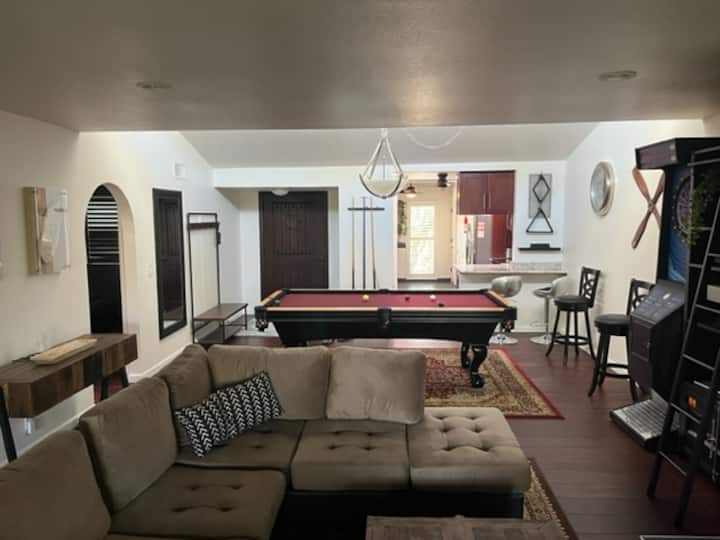 Luxury 2-bedroom, 2-bath Condo - Tucson, AZ