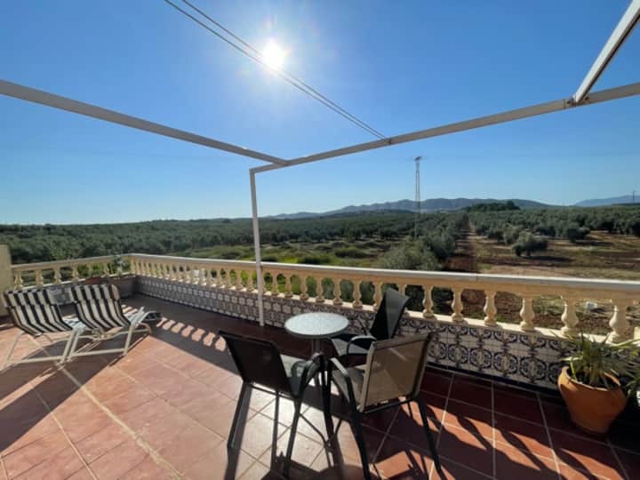 Con Vista Hermosa Entre Málaga, Granada Y Cordoba - Loja