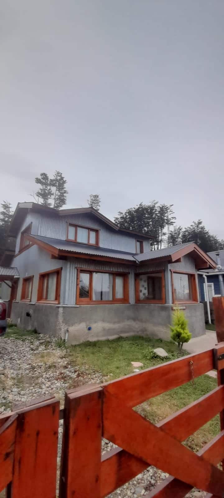 Cálida Y Agradable Vivienda Junto Al Bosque - Ushuaia