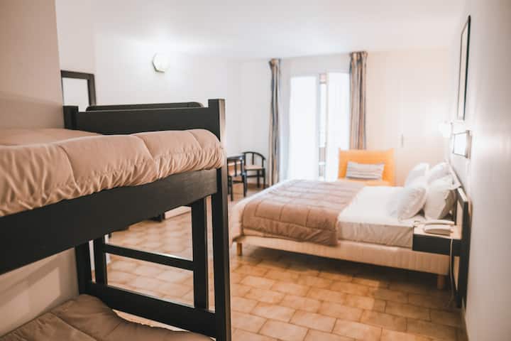Le Subrini Chambre Triple Spacieuse Vue Mer Loggia - Piana