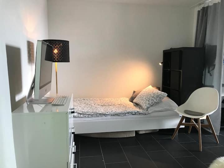 Bed In Biel/bienne - Biel