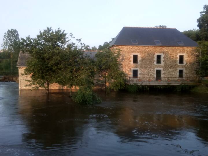 Chambres D'hôtes Et Jacuzzi Au Bord De La Vilaine - Châteaubourg
