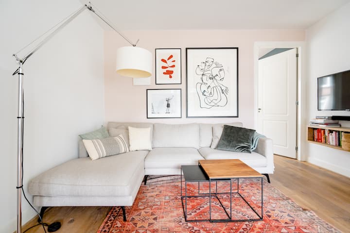Stylish & Sunny Apt. - Big Balcony - Crib And Bath - Amsterdam
