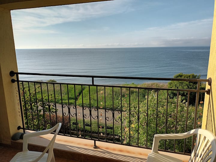 Artsy 2-bd Flat @ Vacation Complex W/ Pool & Beach - Pomorie