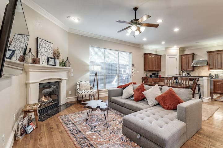 Pet-friendly Family Stay | Fast Wifi, Central - Dallas, TX
