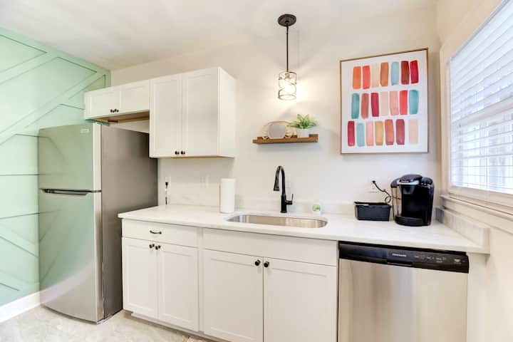 *Next To Uofm! Parking+w&d+wi-fi+2bed/2bath+extras - Memphis