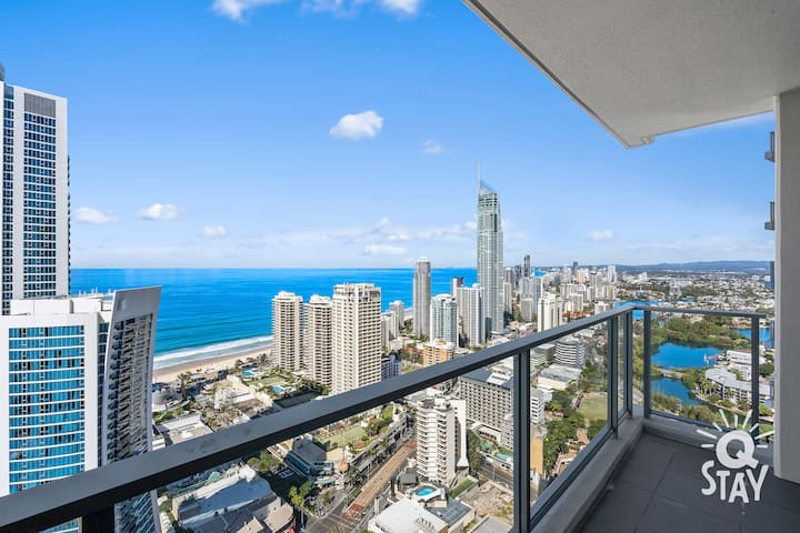 Family 2 Bedroom Ocean Unit At Circle On Cavill - Surfers Paradise