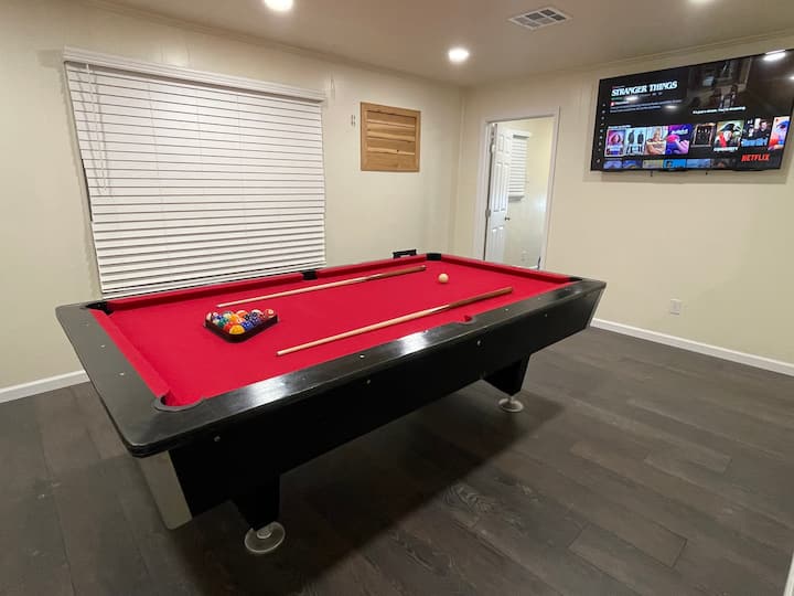 4 Bed Heart Of Med Center Pool Table Tv In Bedroom - 聖安東尼奧