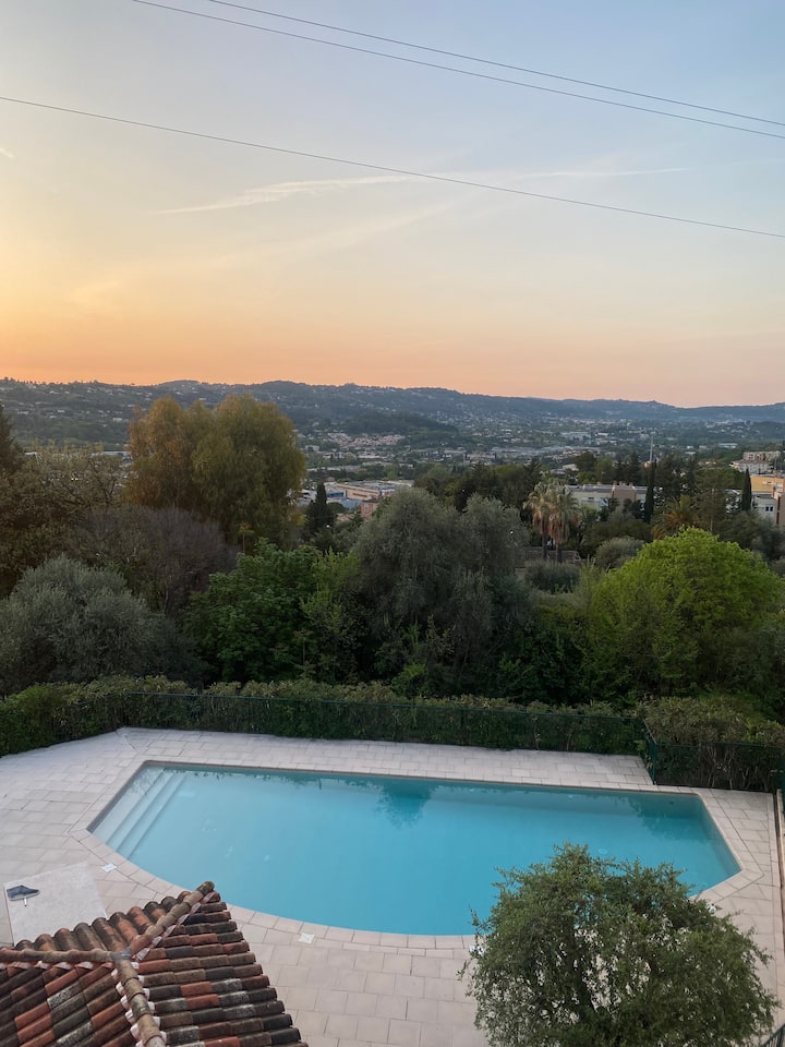 Superbe Appartement En Résidence Avec Piscine - Grasse