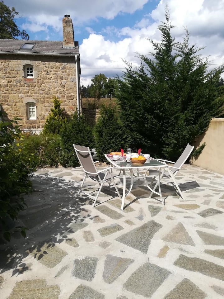 Mars, Bienvenue à Burlevent - Le Chambon-sur-Lignon