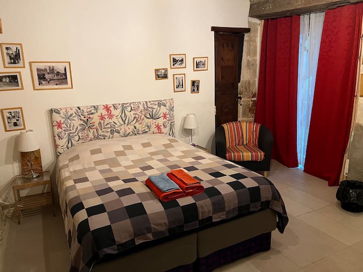 22m2 Le Marais- Metro Saint Paul - Paris