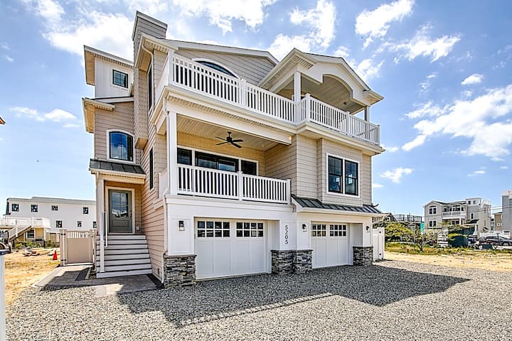 Beautiful Bay Views With Gorgeous Sunsets.  5 Bdr - Beach Haven, NJ