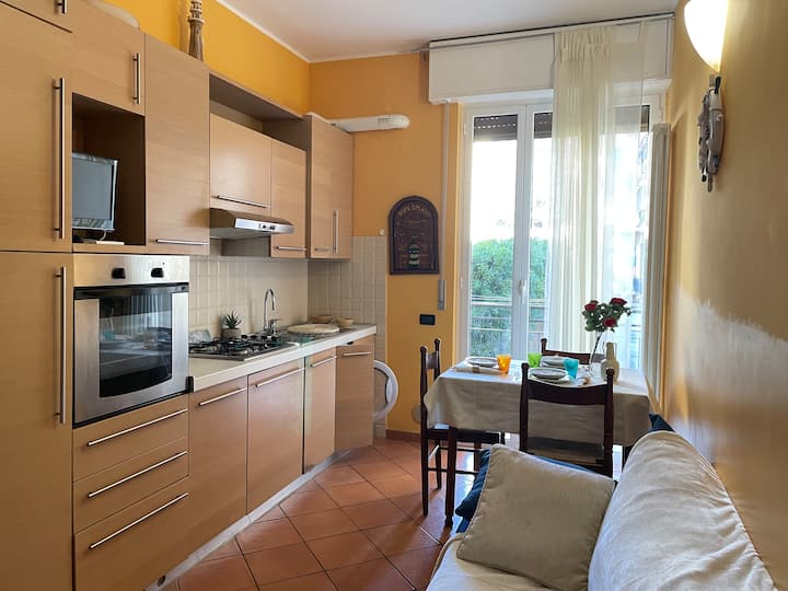 [50m Dal Mare] Bilocale Con A/c E Free Parking. - Pietra Ligure