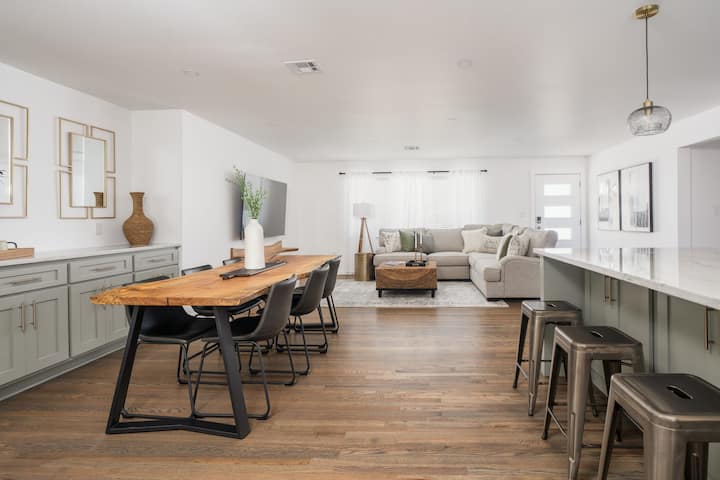 Upscale Luxurious Retreat In Central Okc - Oklahoma City