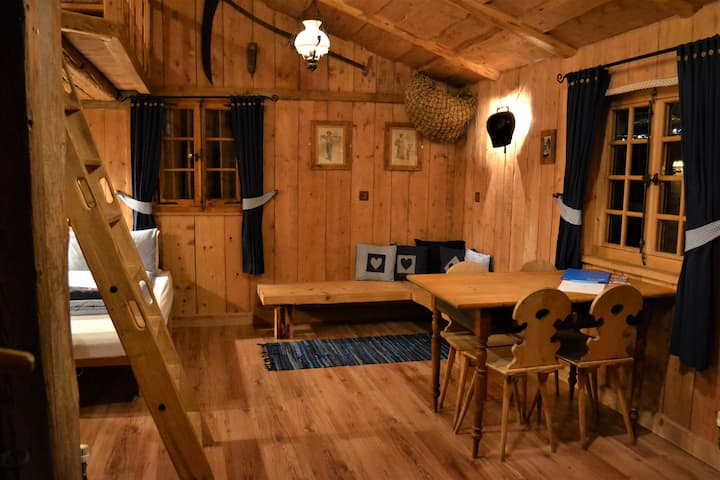 The Hayloft, Award Winner, 6 Beds - Kandersteg
