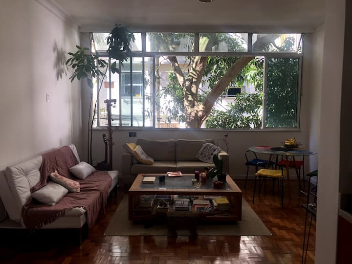 Quarto Silencioso Em Apartamento Charmoso - Rio de Janeiro