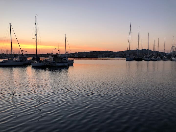 Appt Avec Terrasse , Espace Vert, Vue Mer - Agde