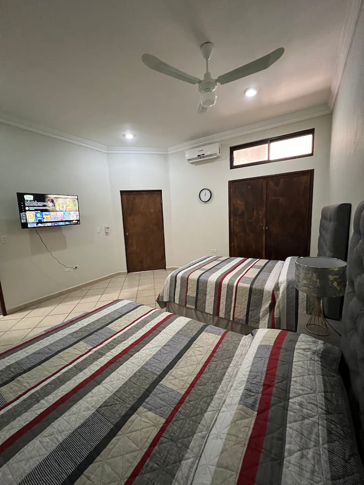 Dpto. #7 Céntrico, A 3 Min. Del Malecón. - La Paz