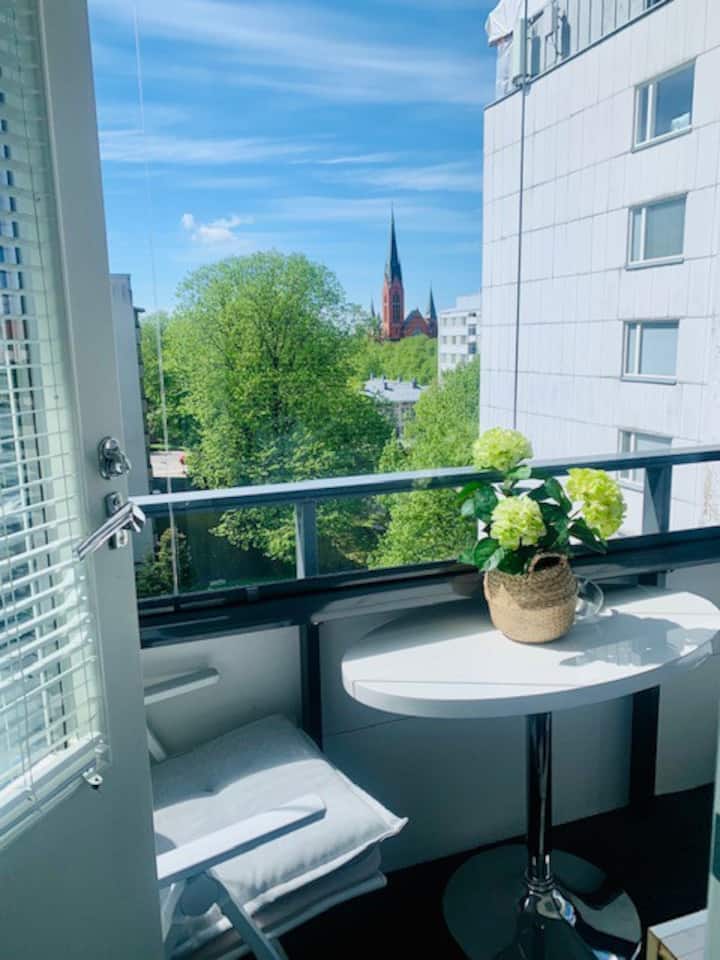 Valoisa Keskustan Kaksio Rauhallisella Paikalla. - Turku