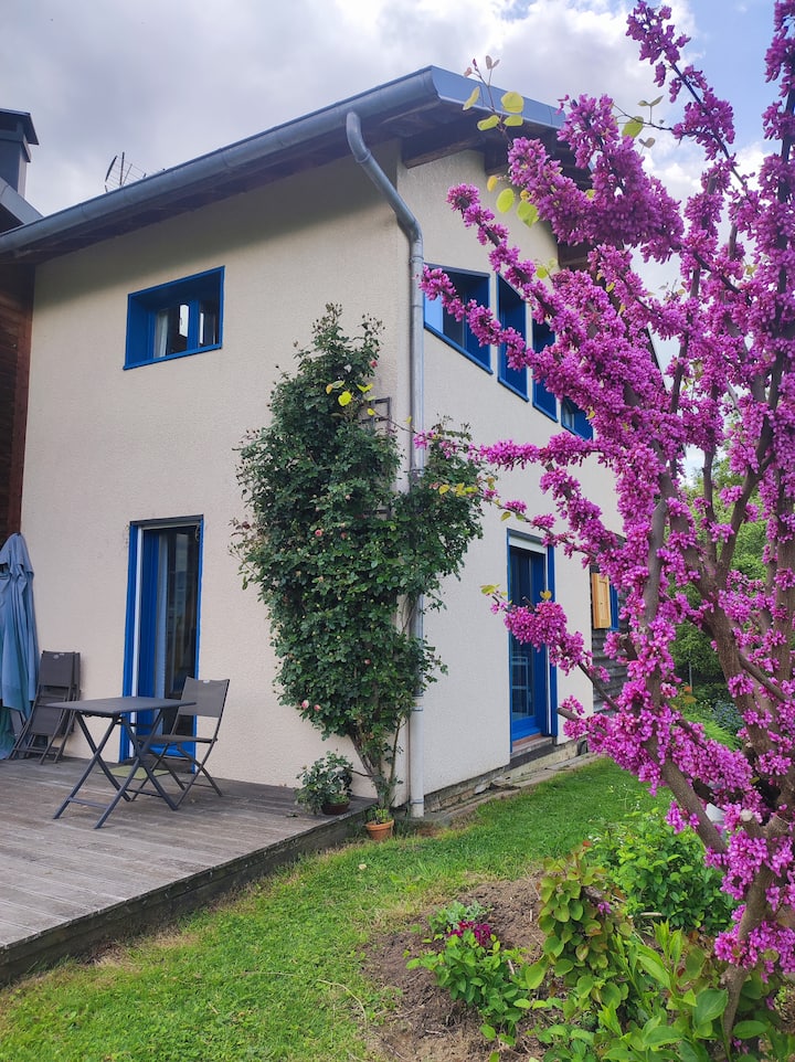 Logement Entier, Paisible à La Campagne + Terrasse - Lac d'Aiguebelette