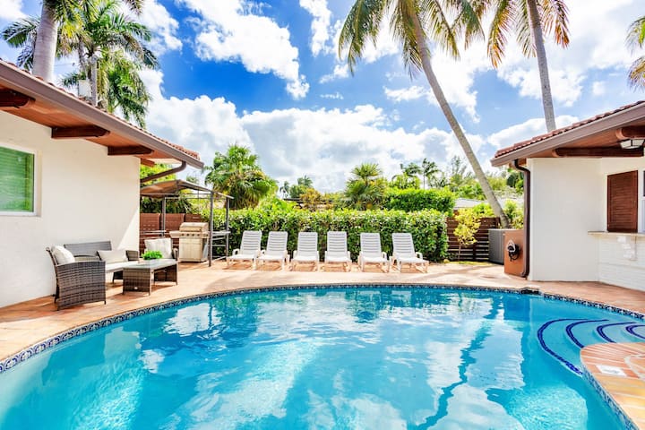 Breathtaking 5br/3ba Villa Near Hollywood Beach - Hollywood, FL
