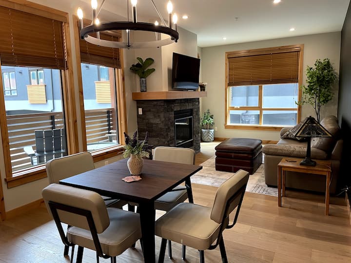★★Luxurious Brand New 1 Bed Condo Near Downtown★★ - Canmore