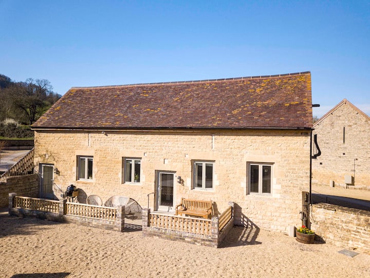 Cotswold Farm - Newly Converted Stables House - 佩恩斯威克
